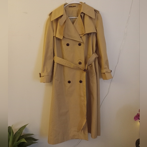 Etienne Aigner | Jackets & Coats | 97s Vintage Etienne Aigner Trench ...